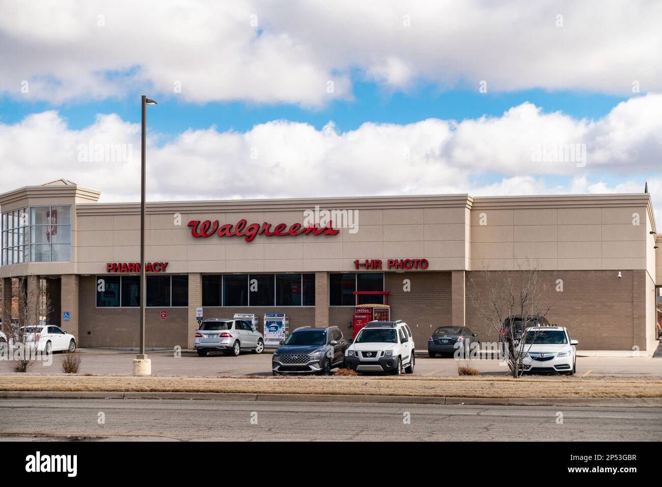 Walgreens store hi-res stock photography and images - Alamy