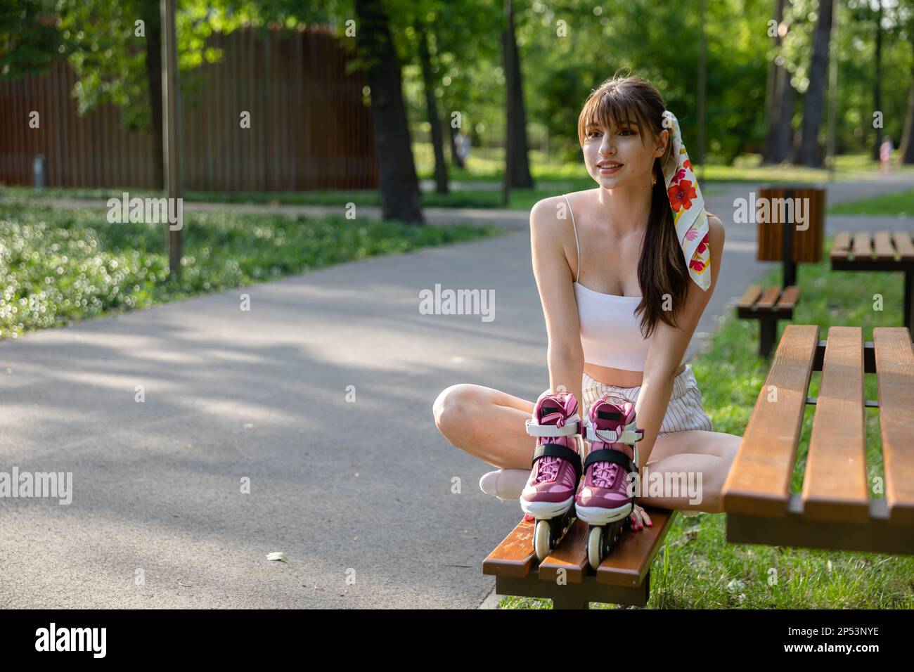 Girl in tight shorts hi-res stock photography and images - Alamy