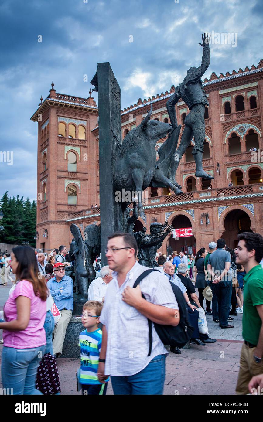 Jose cubero sanchez statue hi-res stock photography and images - Alamy