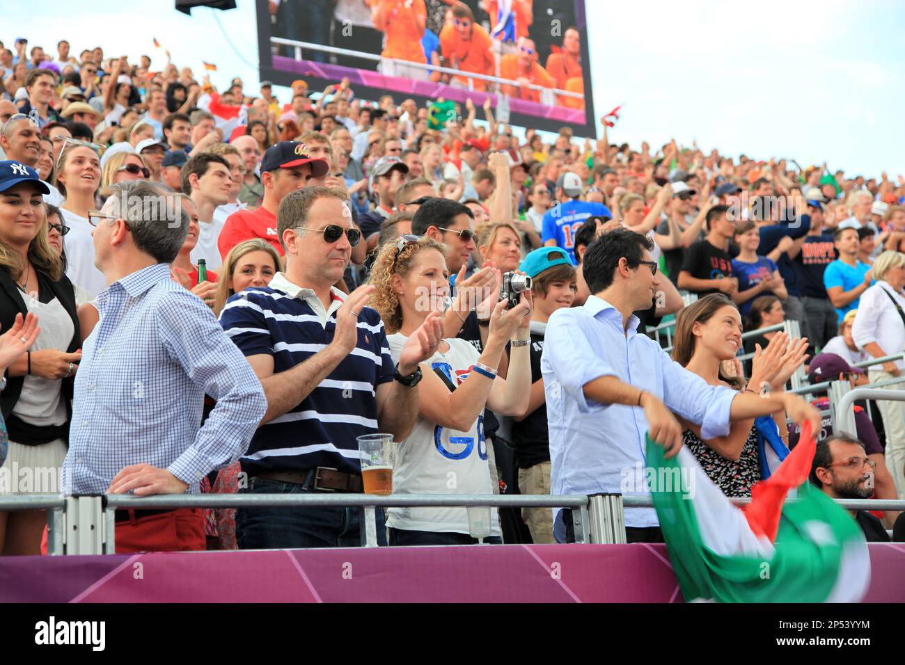 Handball uk hi-res stock photography and images - Alamy