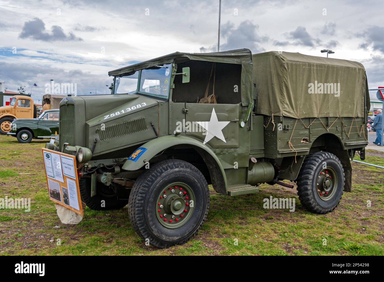 1944 Morris Commercial C8 GS. Southport Air Show 2010 Stock Photo - Alamy