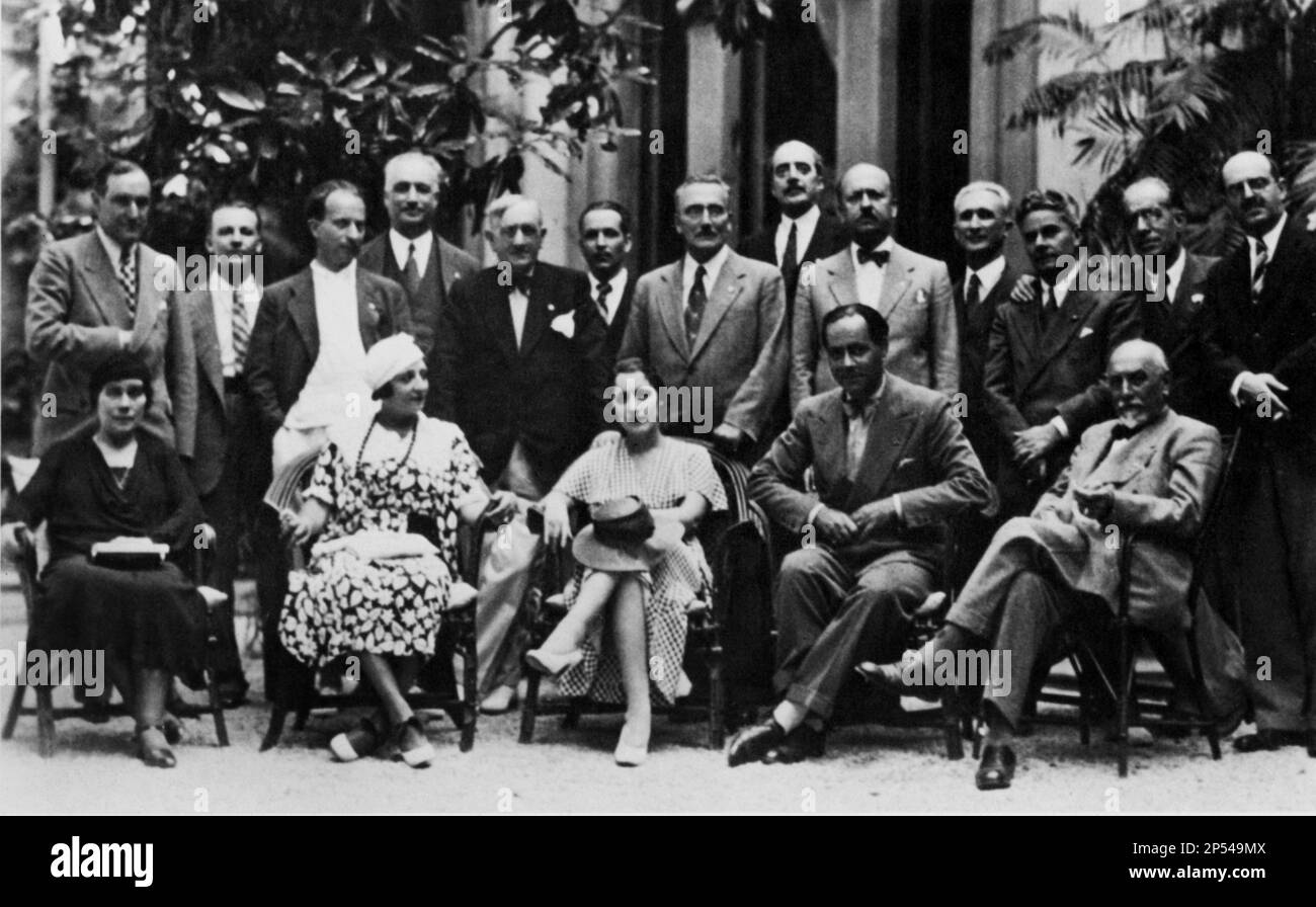 1934 , Montecatini Terme , ITALY : The italian writers , plawriters and ...