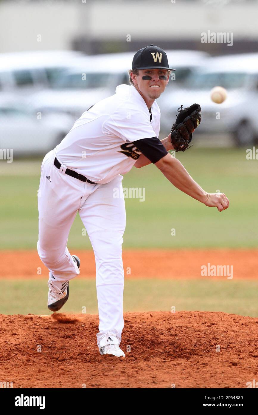 Western Michigan Broncos pitcher Troy Forton #16 delivers a pitch ...