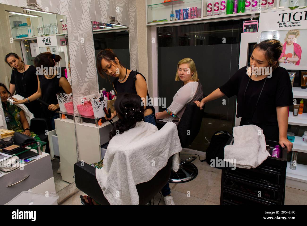 Chinese salon hi-res stock photography and images - Alamy