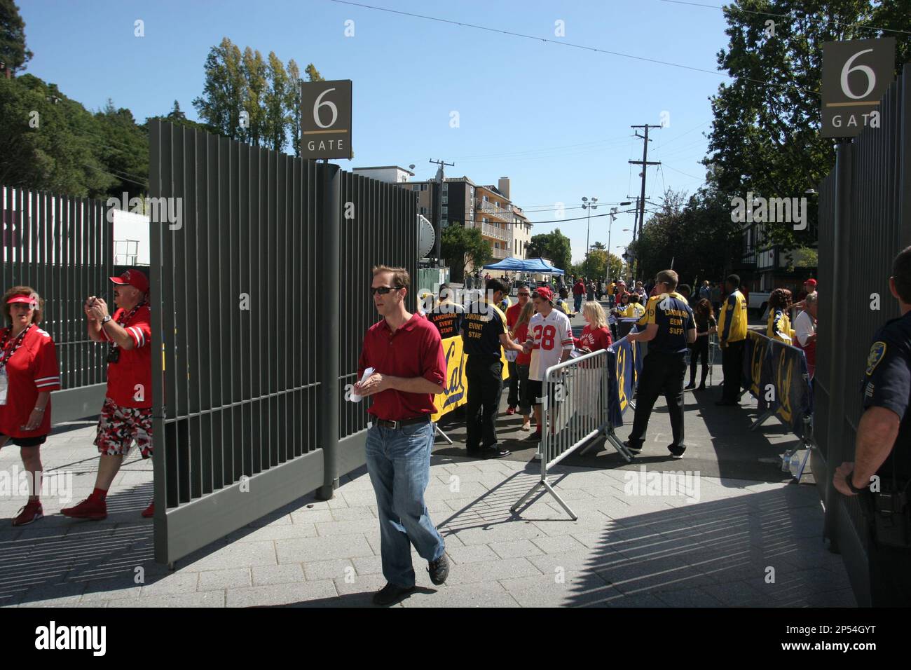 A look at at California Golden Bears stadium before the football game ...