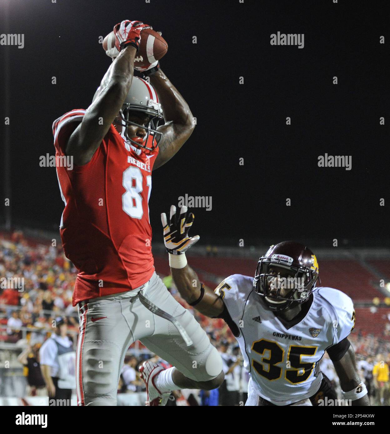 UNLV receiver Devante Davis (81) grabs a 12-yard touchdown reception ...