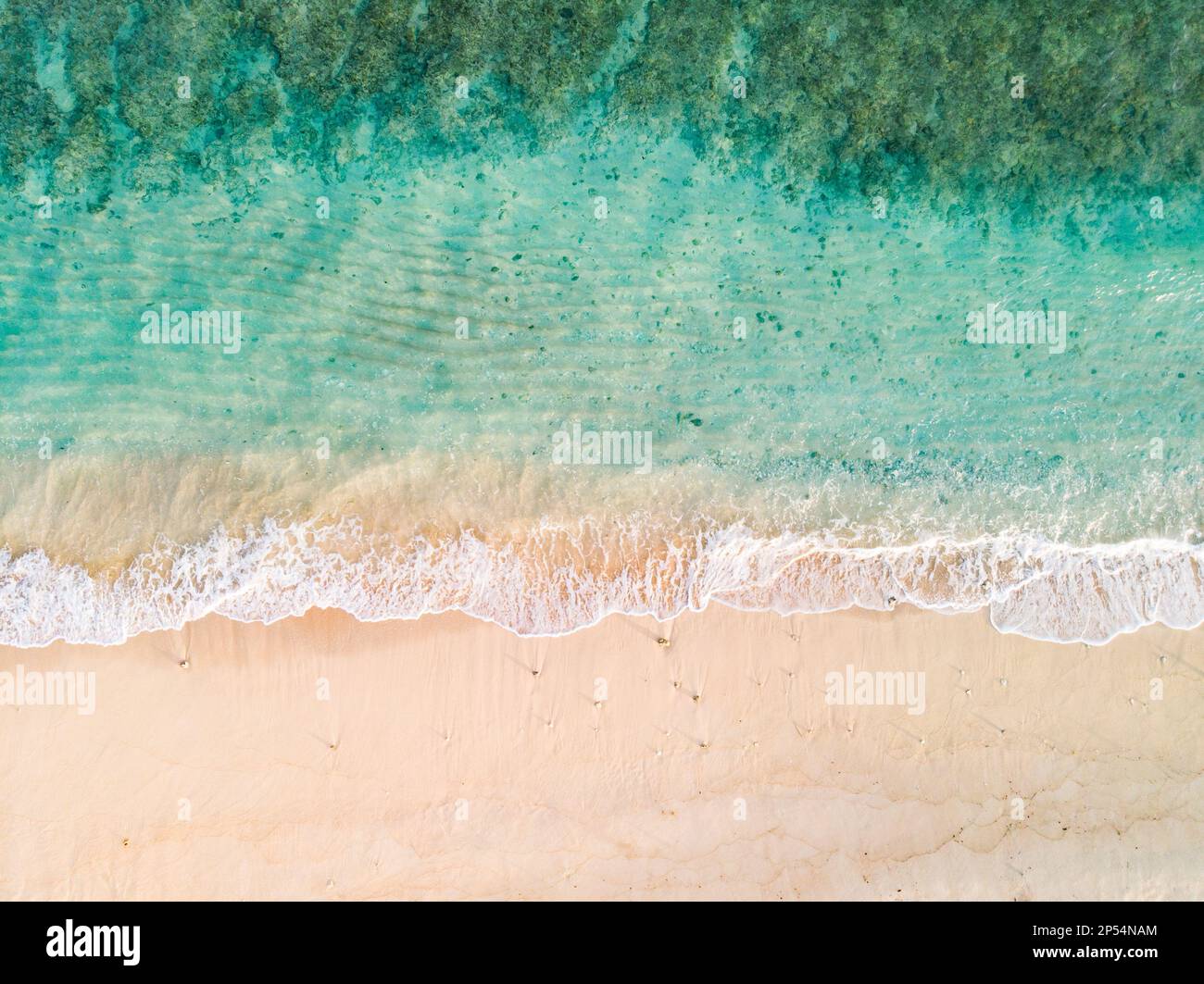 overhead view of tropical beach Stock Photo - Alamy