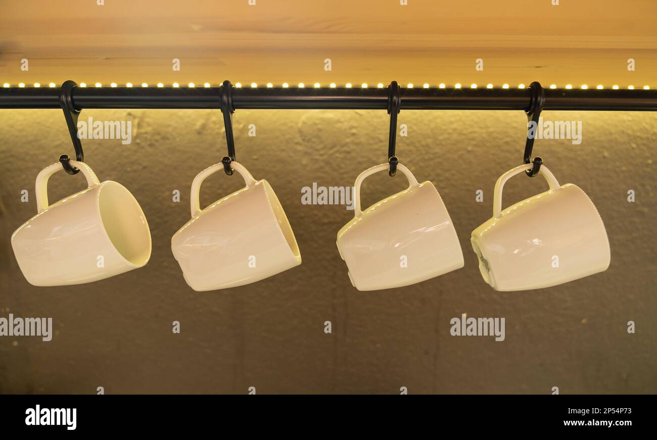 Hanging utensils hi-res stock photography and images - Alamy