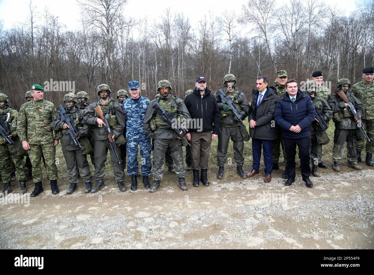 A presentation of the use of the Takrad , advanced tactical radio based ...