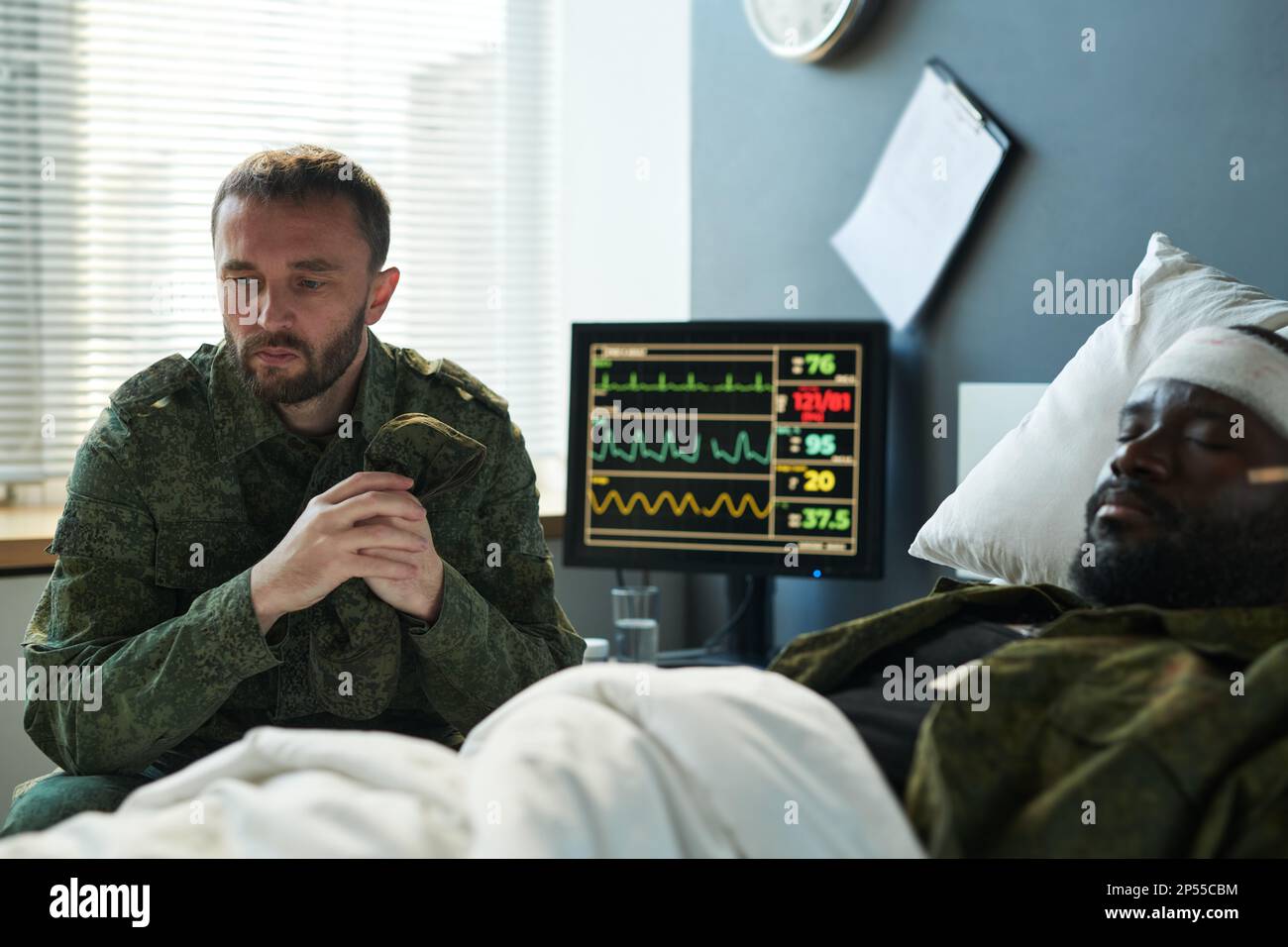American soldier visit hi-res stock photography and images - Alamy