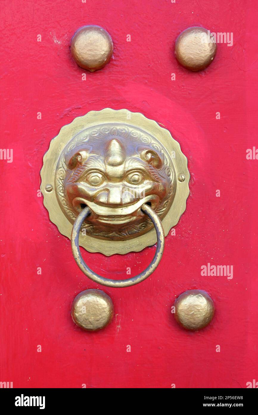 Old dragon head china hi-res stock photography and images - Alamy