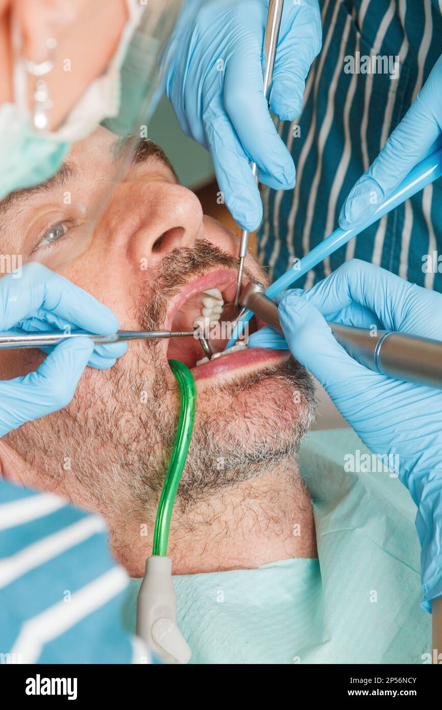 Tooth drilling hi-res stock photography and images - Alamy
