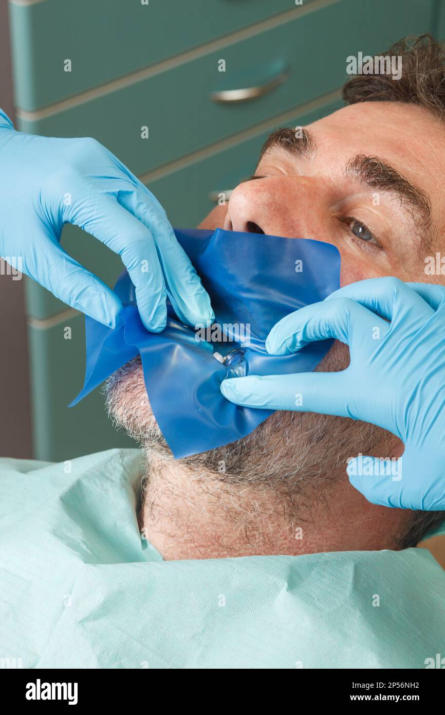 Oral dam hi-res stock photography and images - Alamy