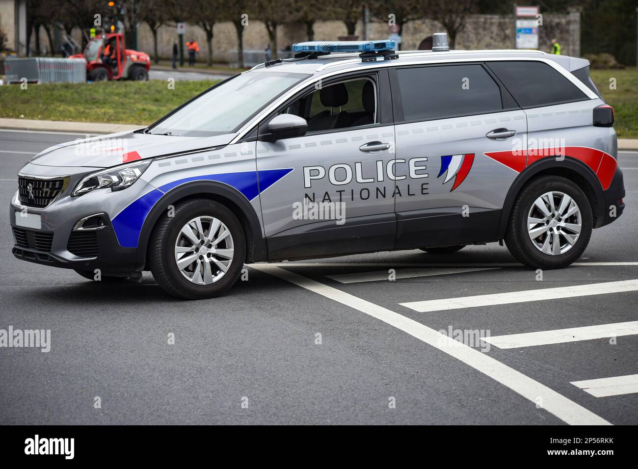 Police car in france hi-res stock photography and images - Alamy