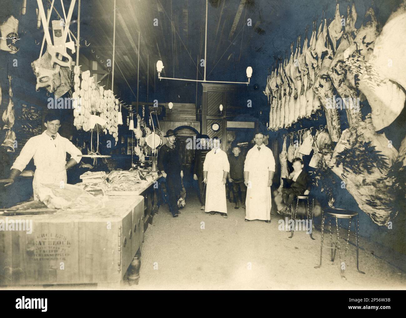 Turn of the century interior hi-res stock photography and images - Alamy