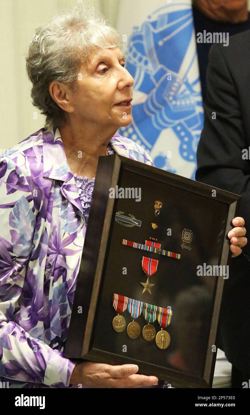 Norma Palmquist wife of WWII veteran Runo Palmquist speaks about her ...