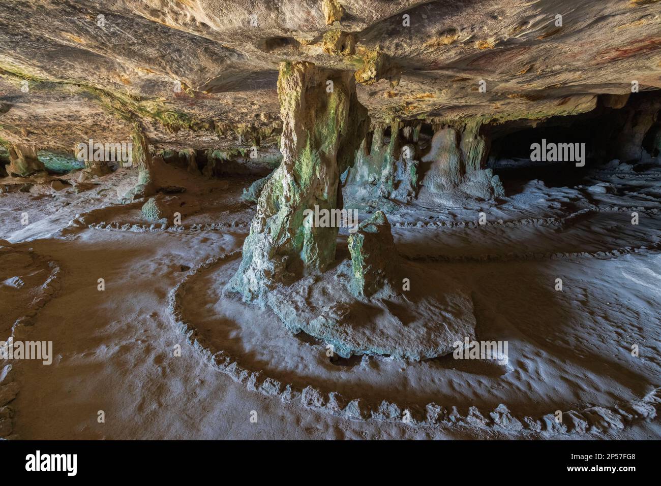 Beautiful inside view of Quadirikiri Caves. Amazing nature landscape ...