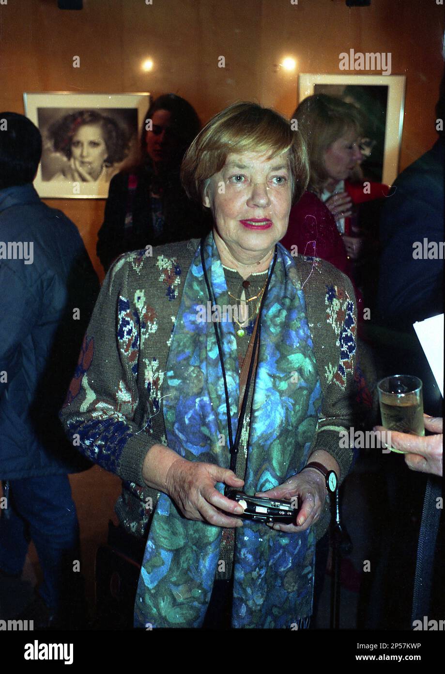 María elena walsh hi-res stock photography and images - Alamy