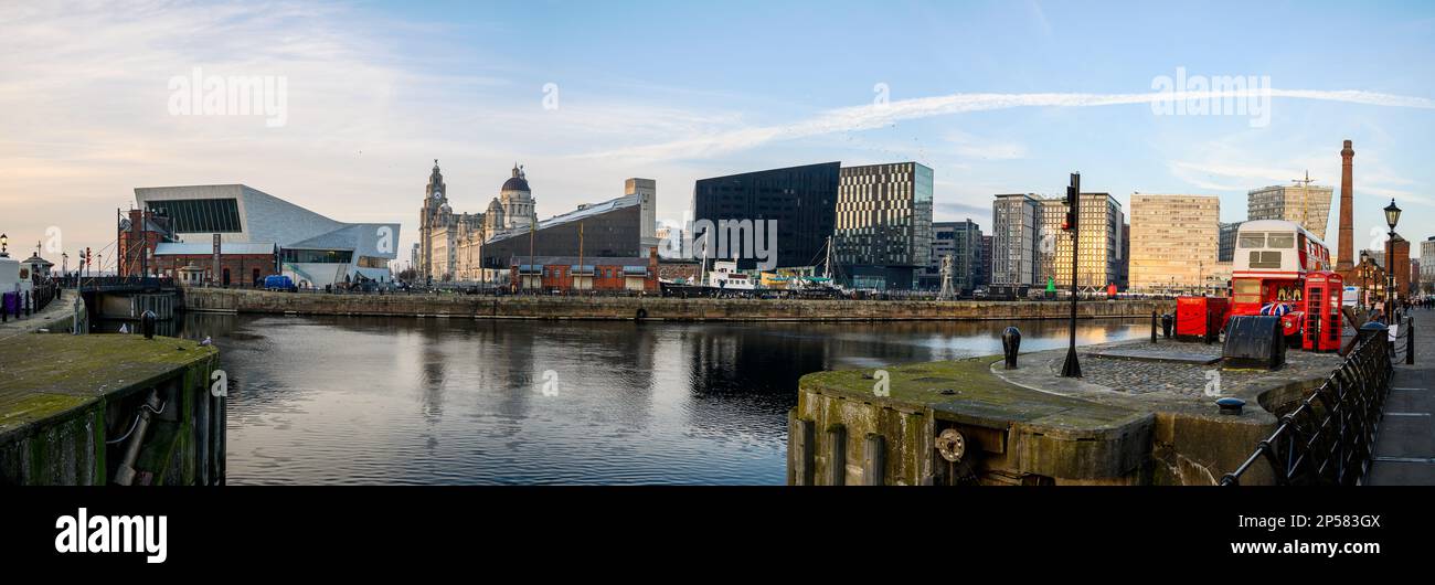 Modern and classic architecture at the Liverpool waterfront, UK Stock ...