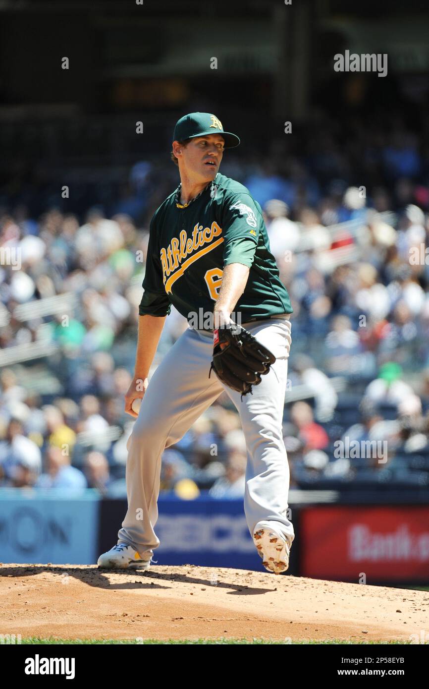 Oakland Athletics pitcher Dan Straily (67) during game against the New ...