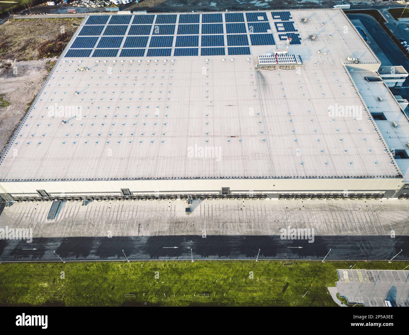 Warehouse rooftop view hi-res stock photography and images - Alamy