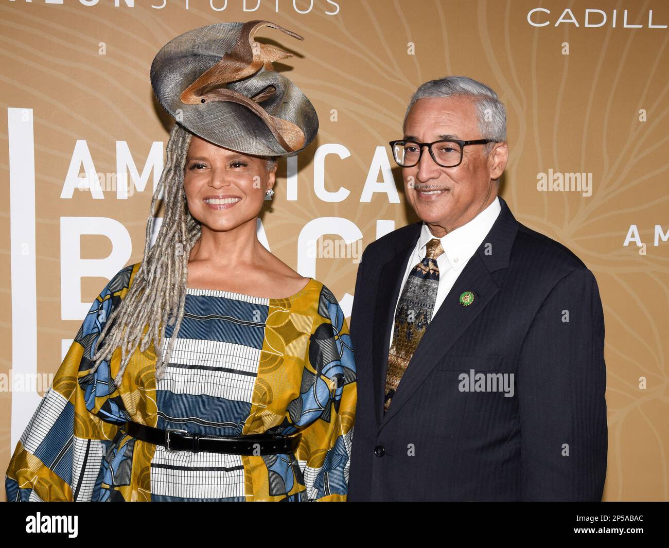 Los Angeles, California - 05 March 2023 - Victoria Rowell and Robert ...