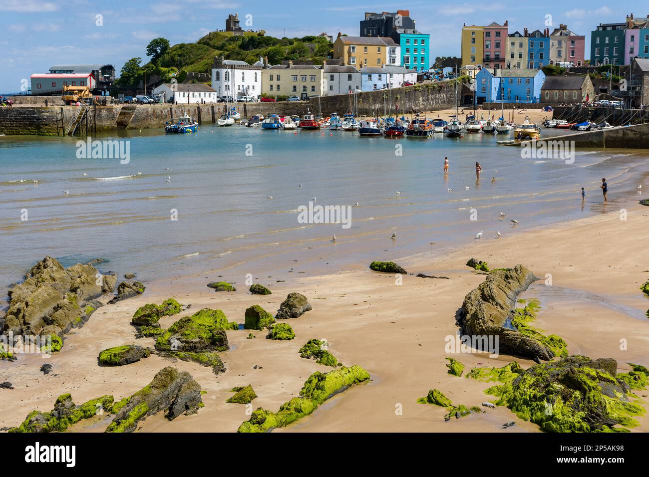 North Beach and colourful harbour area in the Welsh coastal town of ...