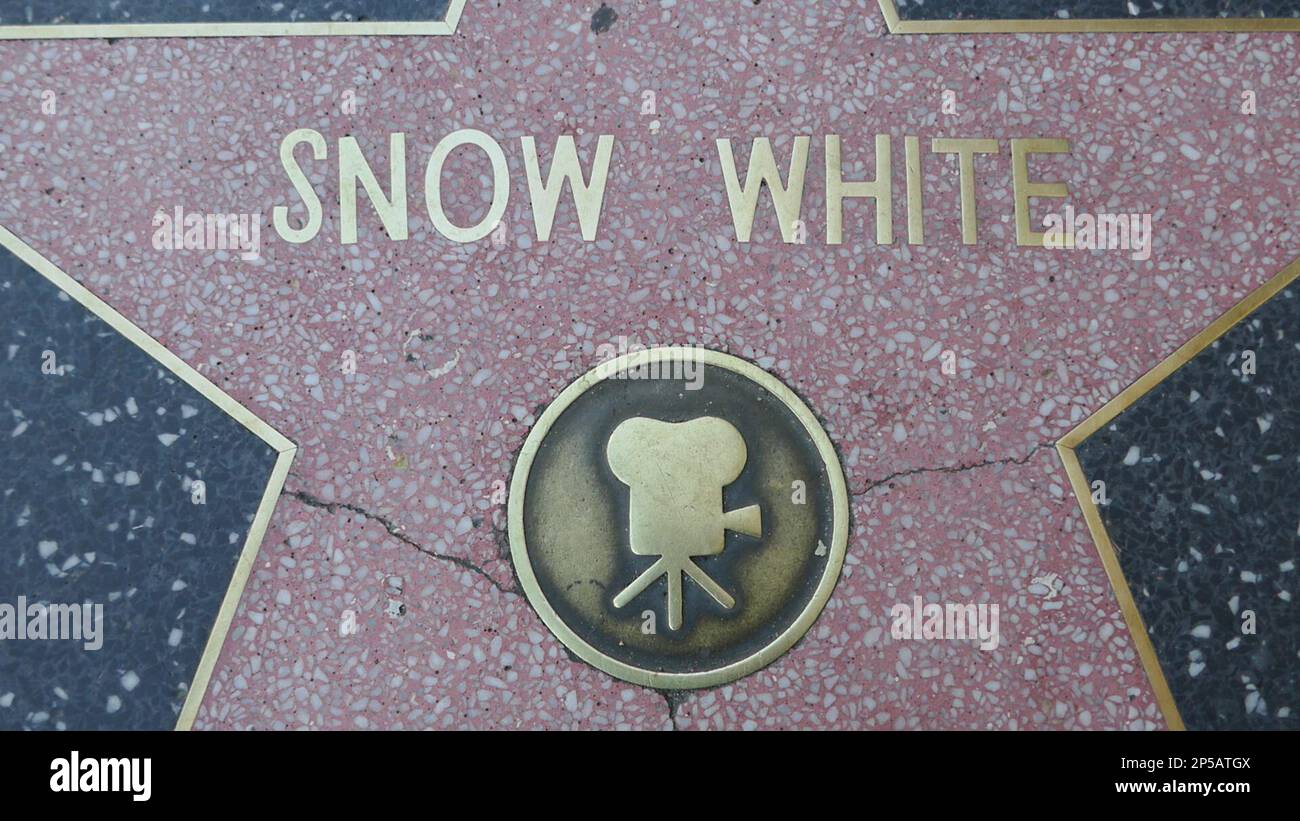Snow white hollywood walk of fame hi-res stock photography and images ...
