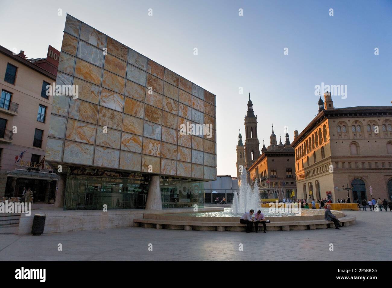 Foro provincial hi-res stock photography and images - Alamy