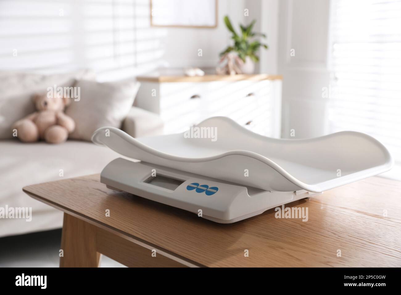 Baby weighing scales electronic hi-res stock photography and images - Alamy