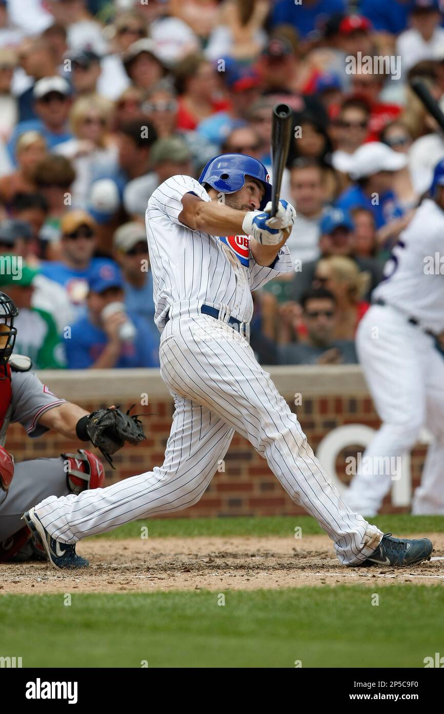 CHICAGO, IL - AUGUST 7: Blake DeWitt #9 of the Chicago Cubs bats ...