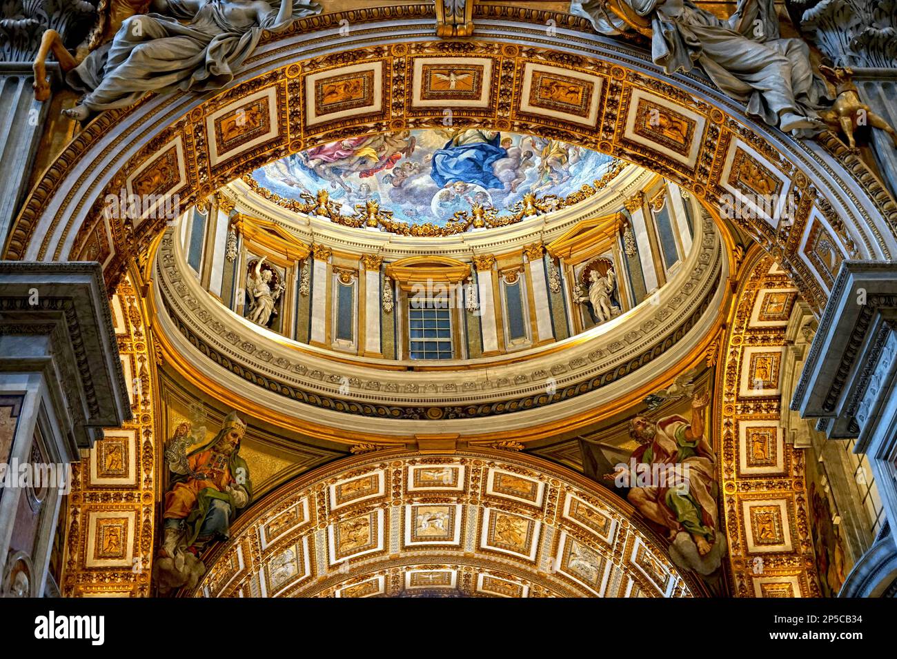 Saint pt basilica hi-res stock photography and images - Alamy