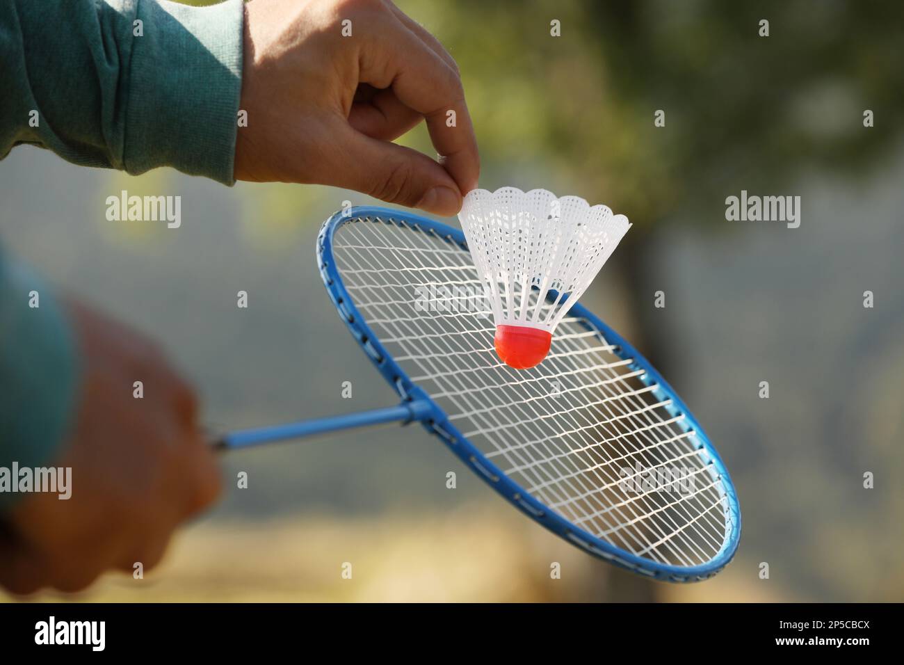 Badminton outdoors hi-res stock photography and images - Alamy
