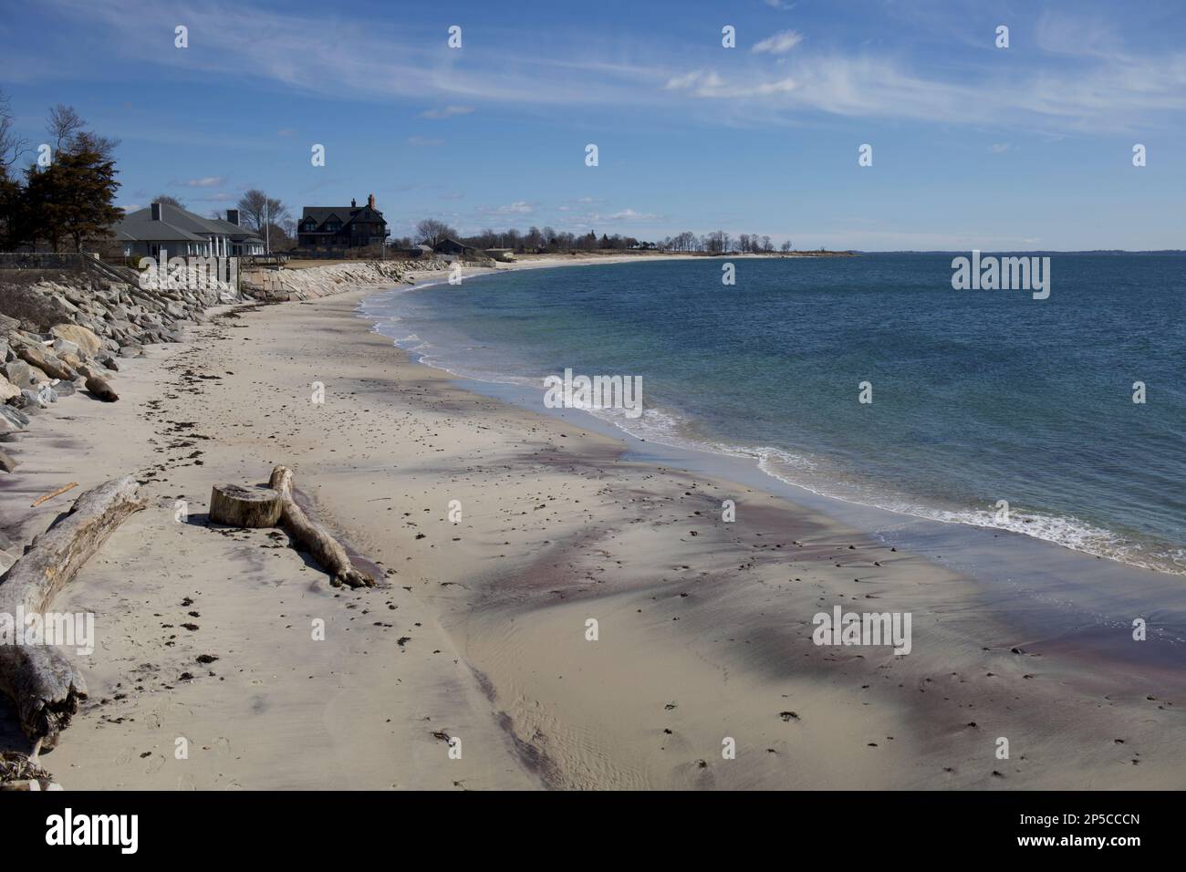 View of a small, secluded beach in Waterford, Connecticut, USA with ...