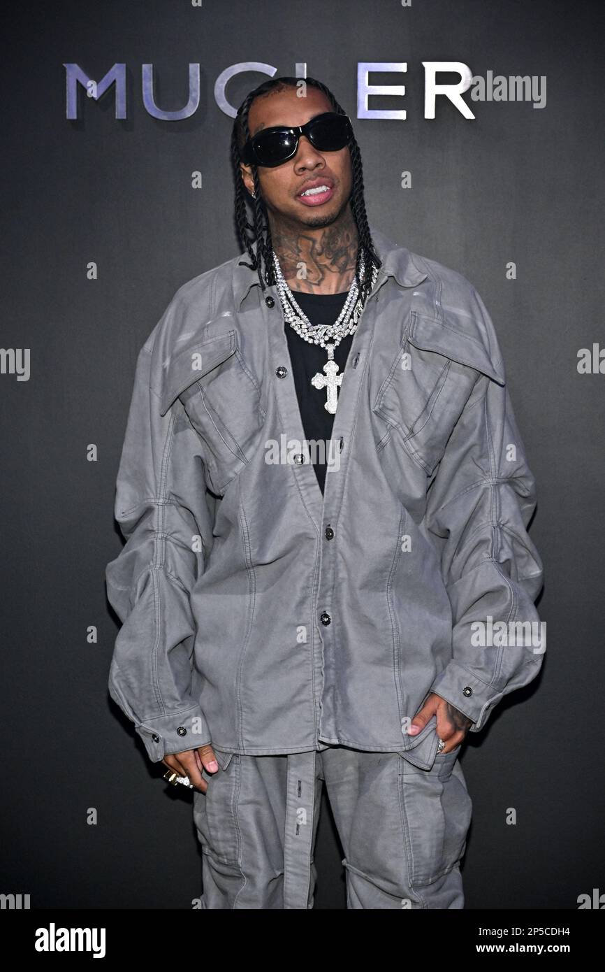 Mugler x hunter schafer hi-res stock photography and images - Alamy