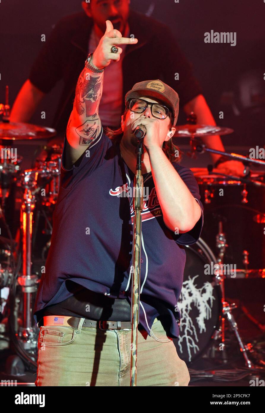 Hardy in concert hi-res stock photography and images - Alamy