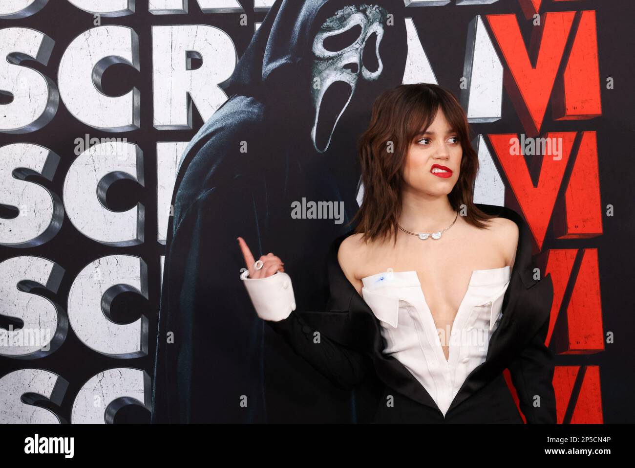 Jenna ortega scream vi hi-res stock photography and images - Alamy