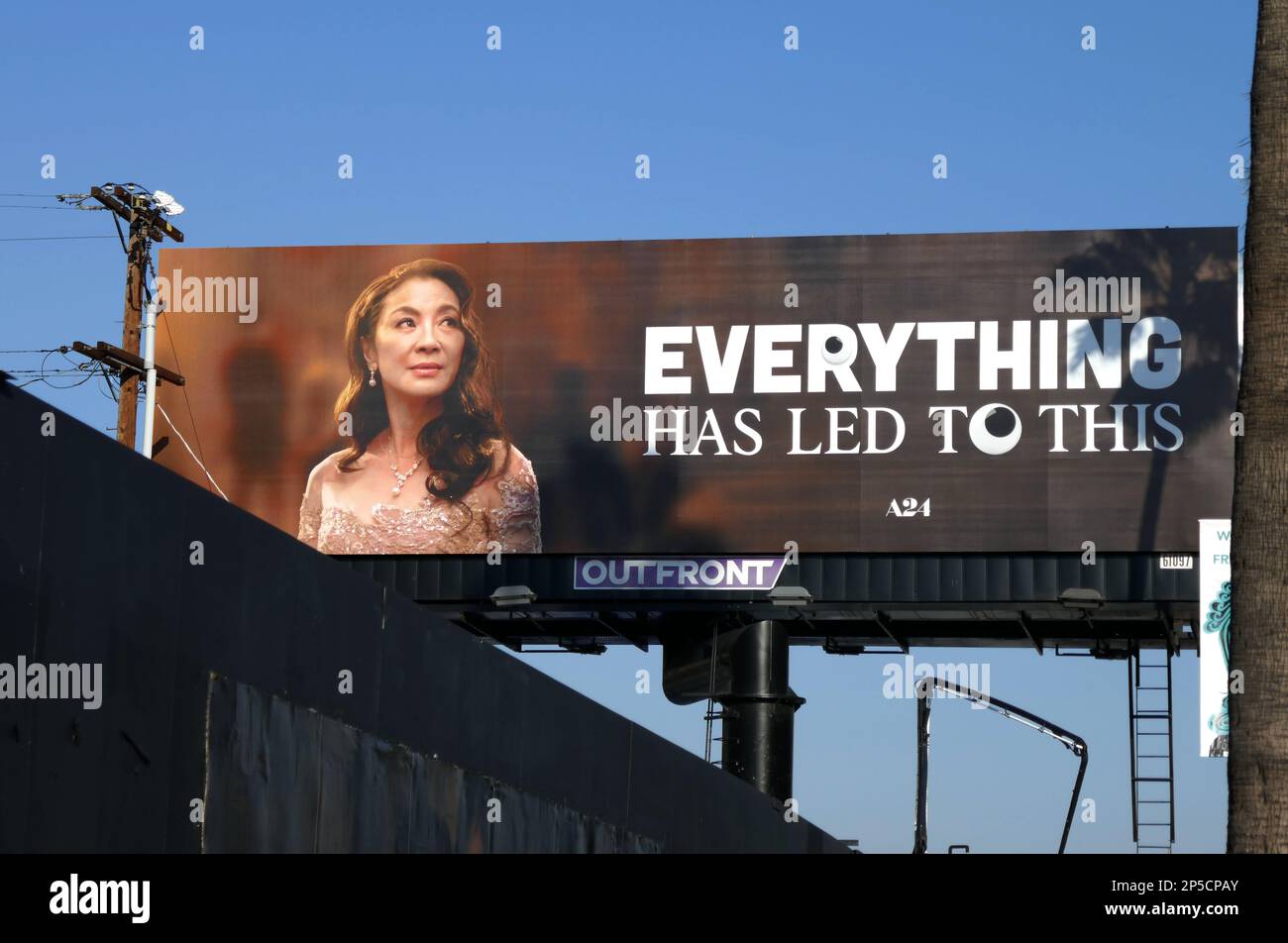 Michelle yeoh everything everywhere hi-res stock photography and images - Alamy