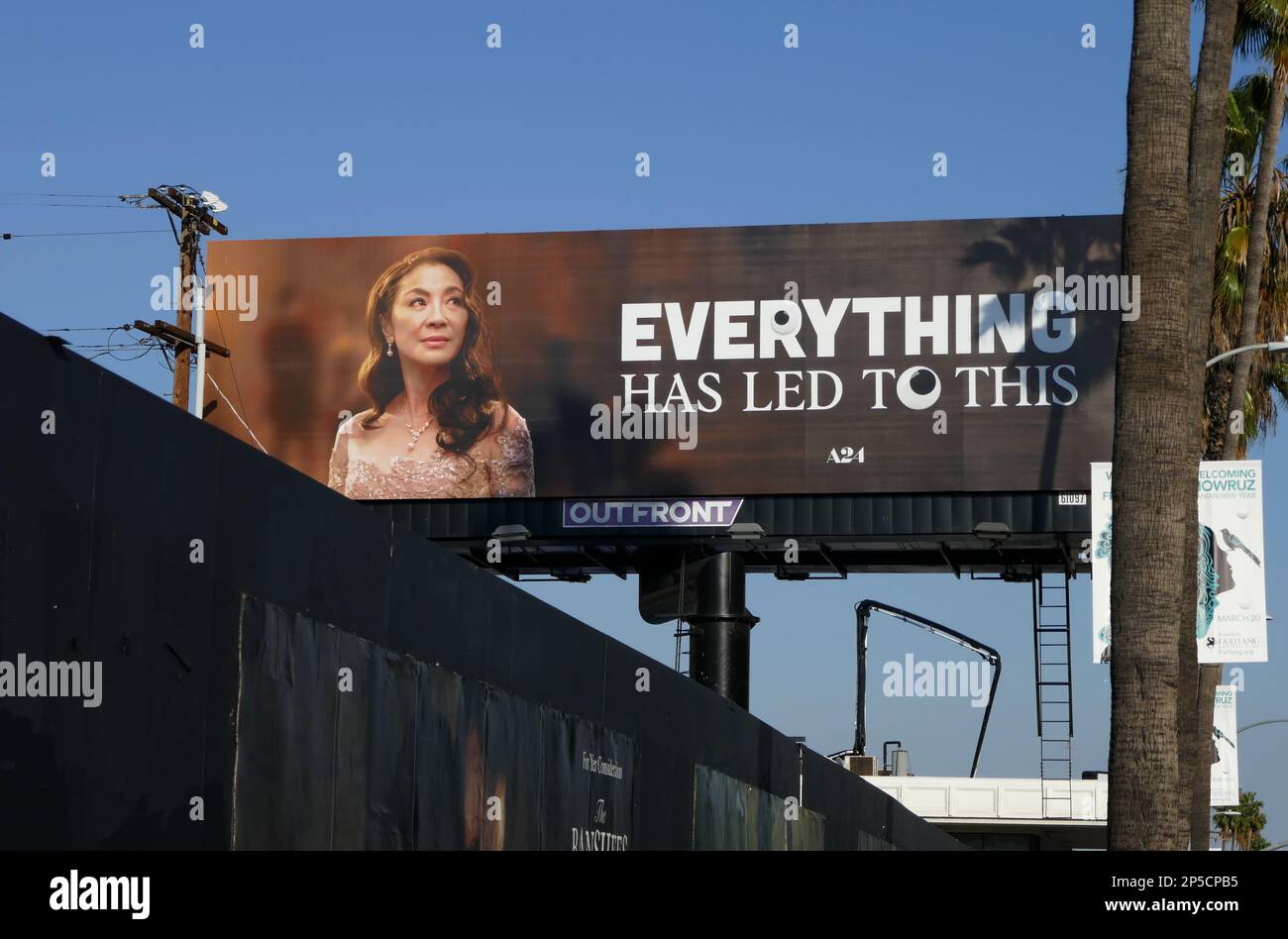 Michelle yeoh everything everywhere hi-res stock photography and images - Alamy