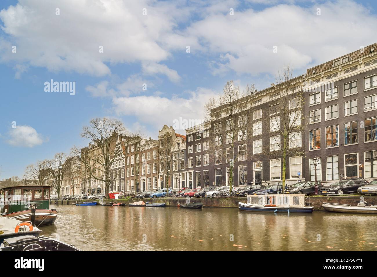 Buildings both sides canal architecture hi-res stock photography and ...