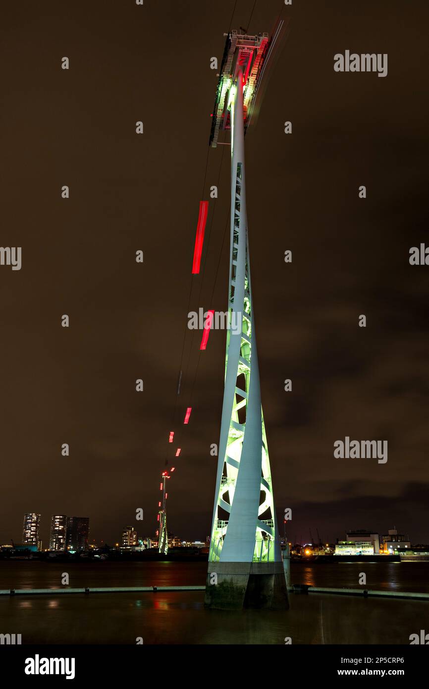 London cable car hi-res stock photography and images - Alamy