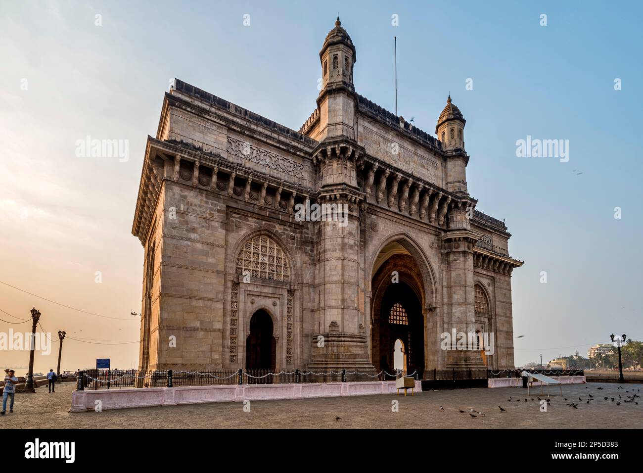 Gateway of india history hi-res stock photography and images - Alamy