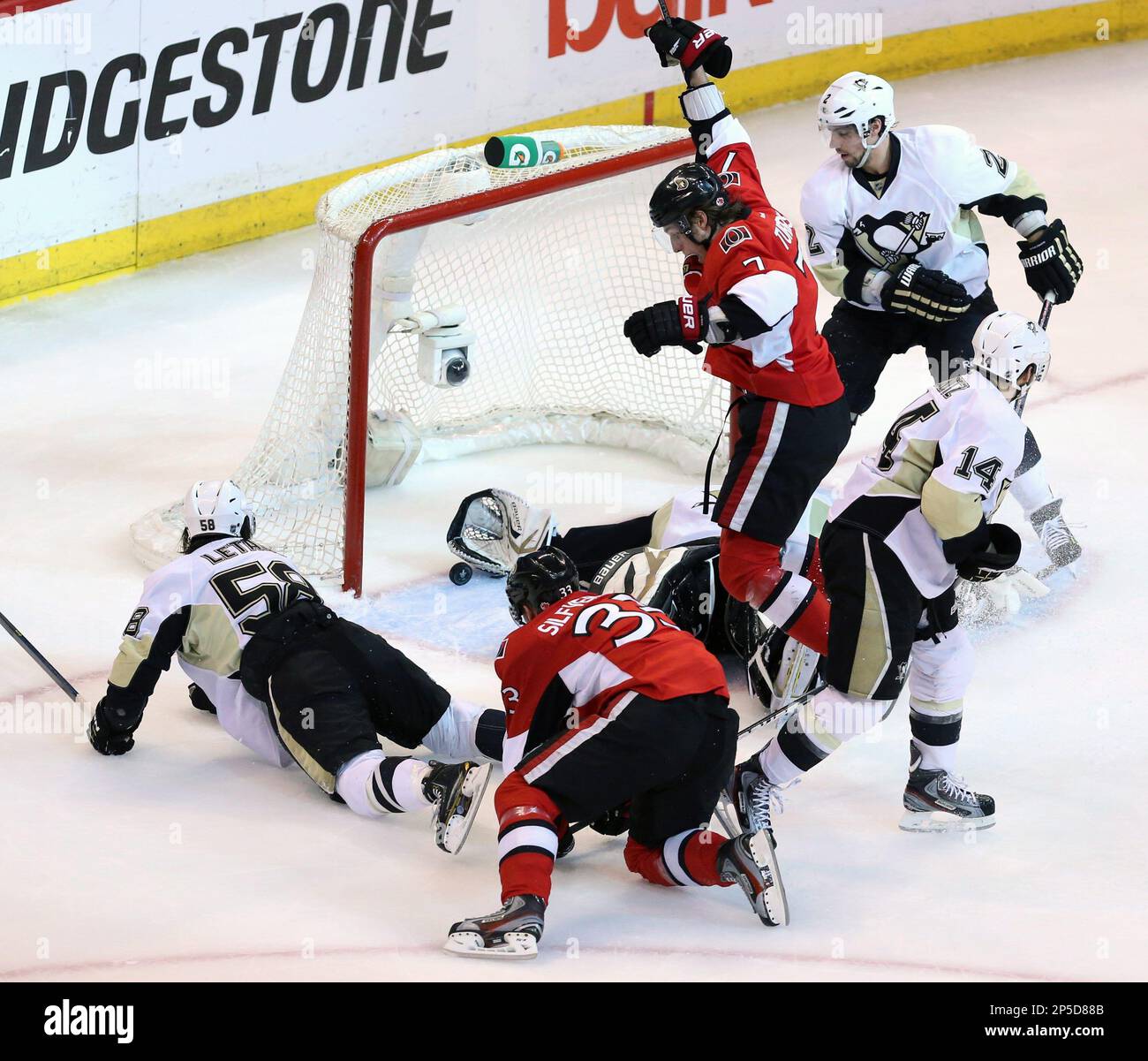 Ottawa Senators' Kyle Turris (7) celebrates his goal against the ...