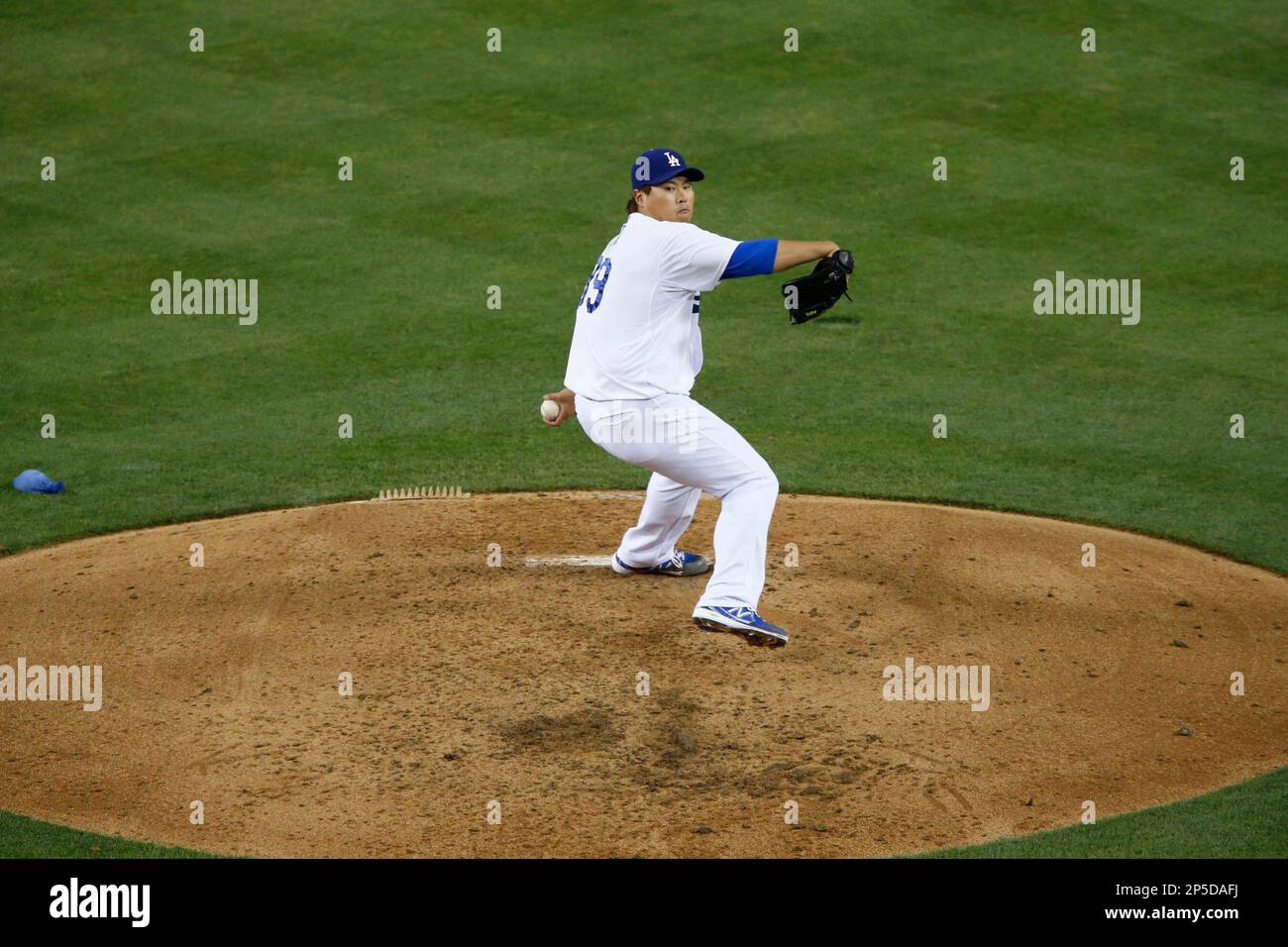 Hyun-Jin Ryu #99 of the Los Angeles Dodgers pitches against the ...