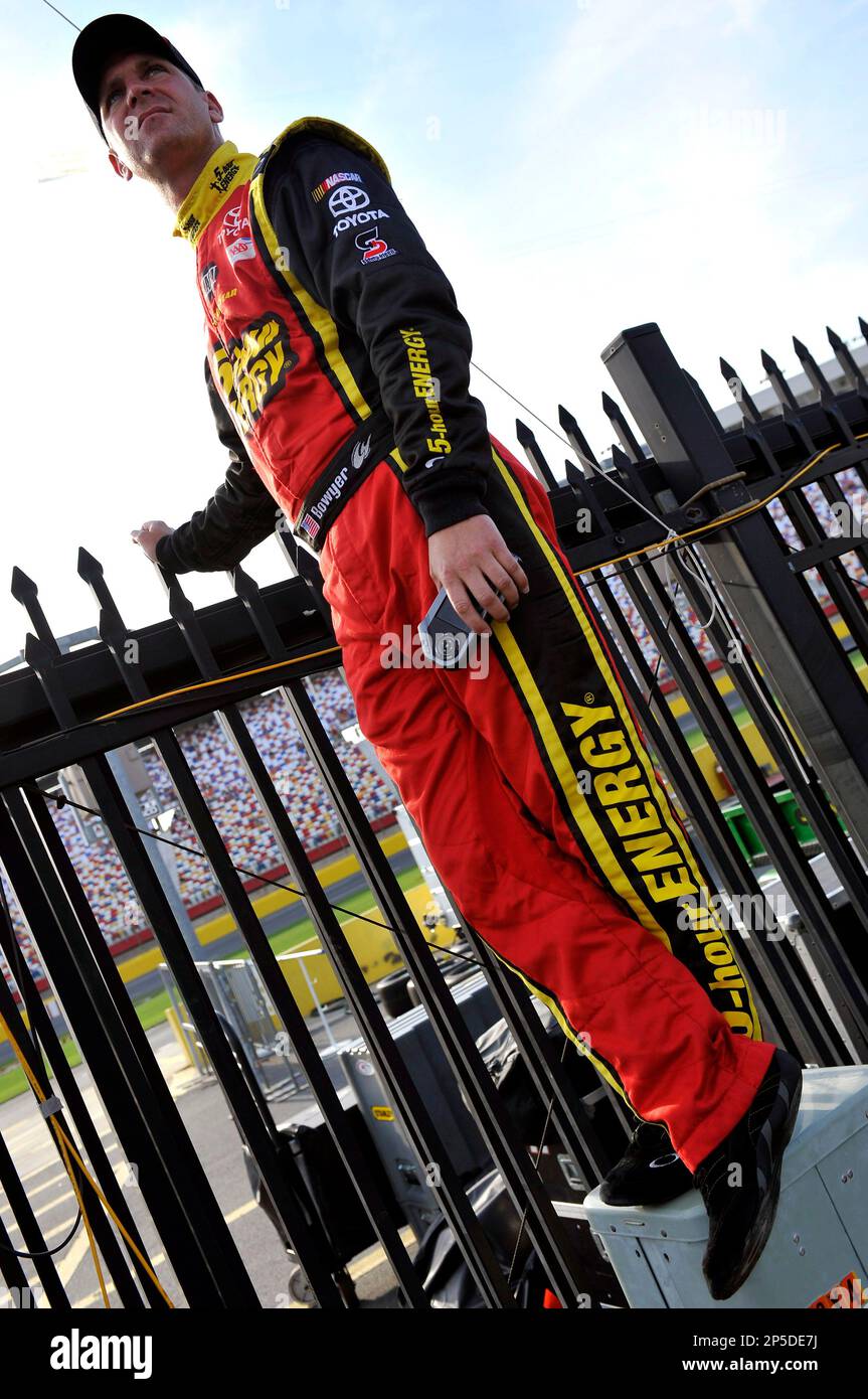 Clint Bowyer during qualifying for the NASCAR Sprint Cup Series All ...