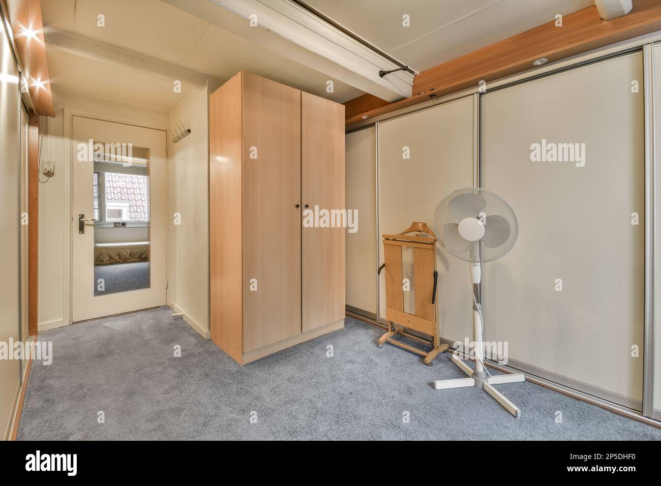 Home gym in basement hi-res stock photography and images - Alamy