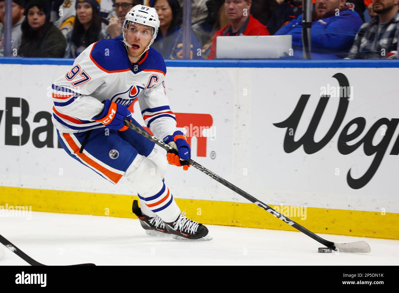 Edmonton Oilers center Connor McDavid (97) carries the puck during the ...