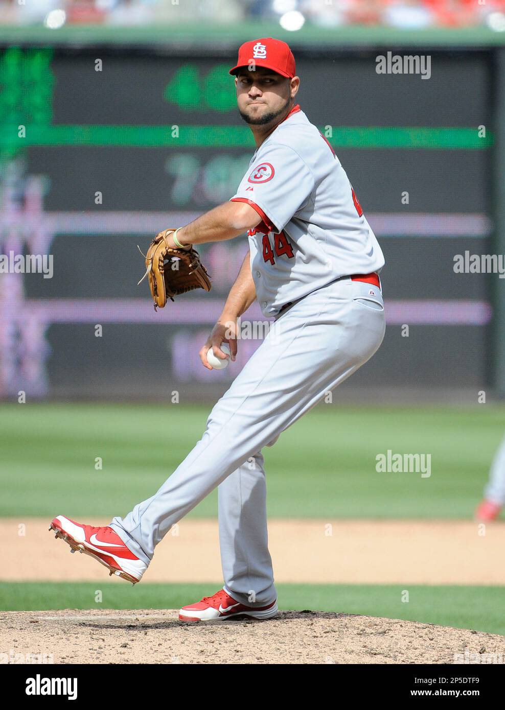 St. Louis Cardinals Edward Mujica (44) during a game against the ...