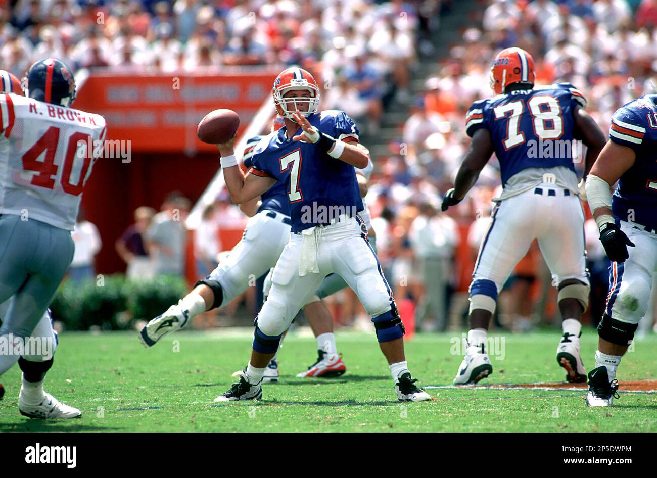 Florida Gators quarterback Danny Wuerffel (7) in action against Ole ...