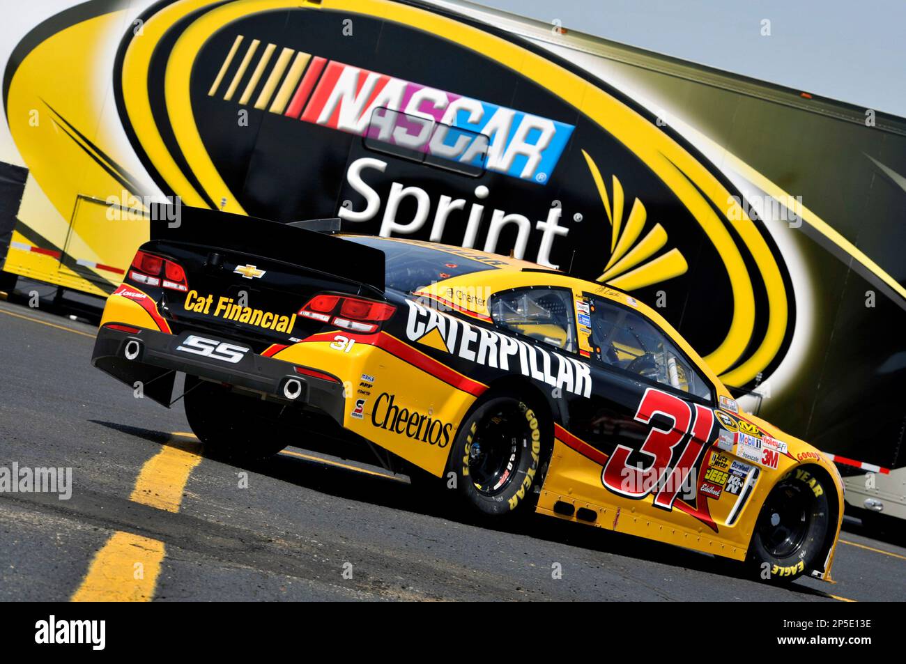 Jeff Burton during practice for the NASCAR Sprint Cup Series Series ...